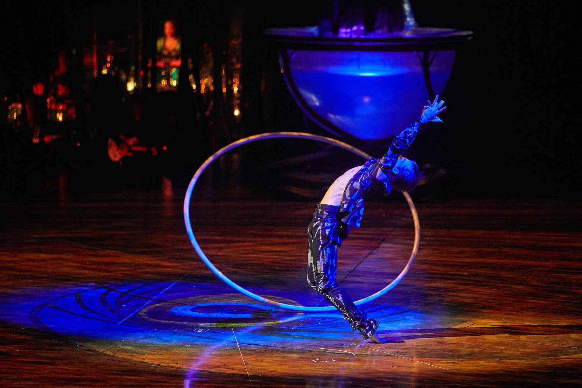 Cyr Wheel Acrobat - Oscar Kaufmann